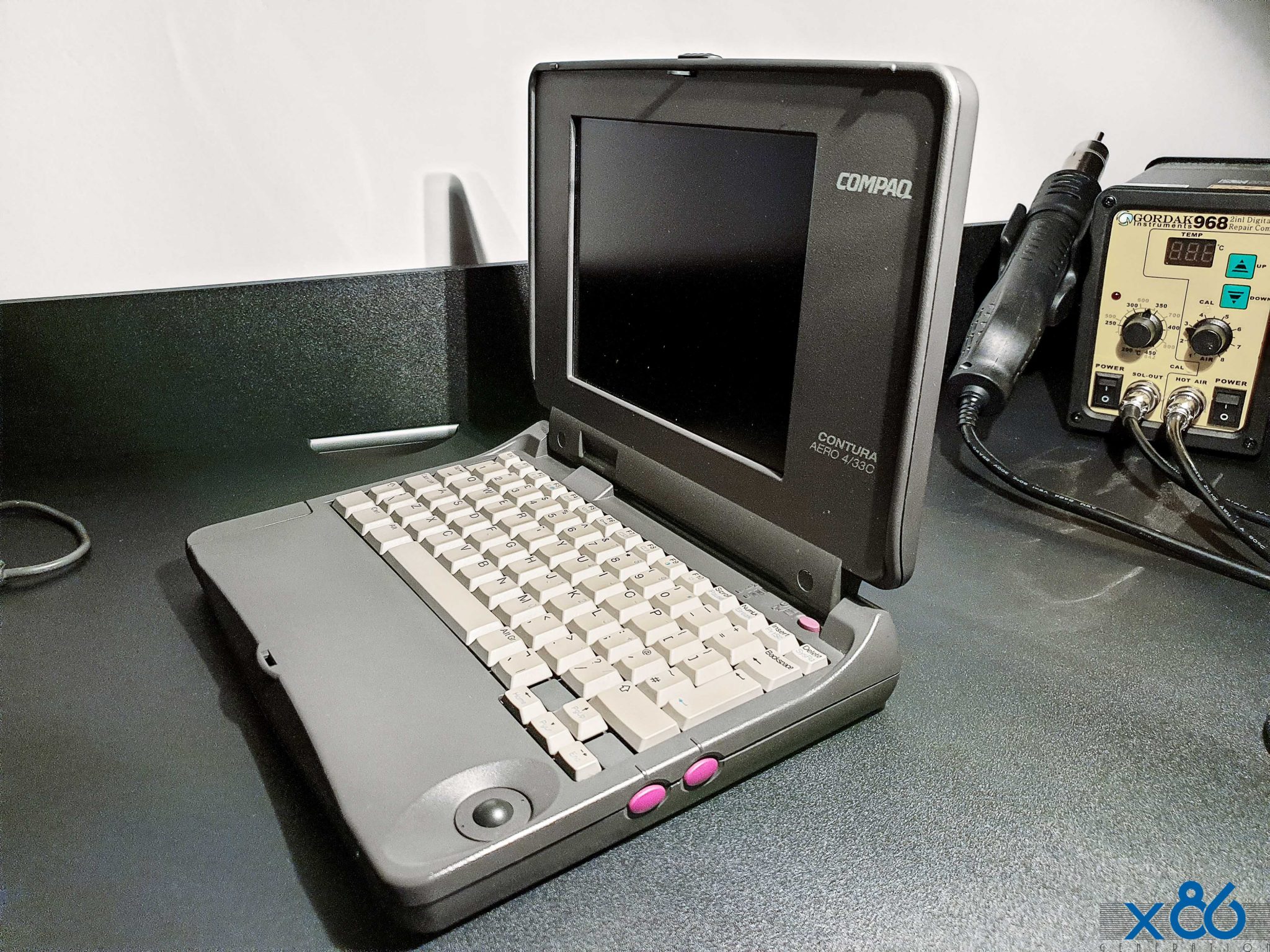 Compaq Contura Aero 4/33C