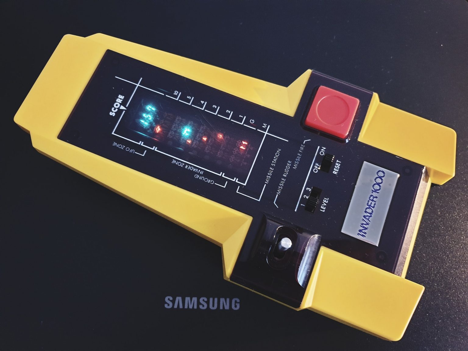 Galaxy Invader 1000 by Gakken